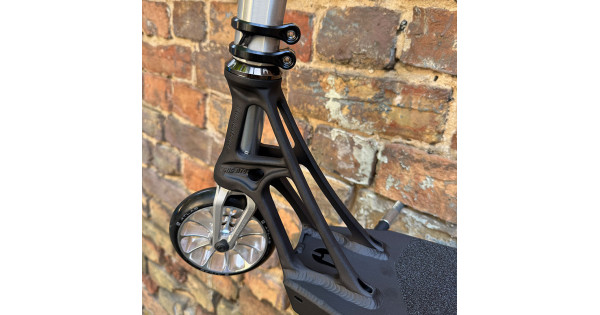 Ethic Pandemonium V2 complete 500 black/raw stunt scooter
